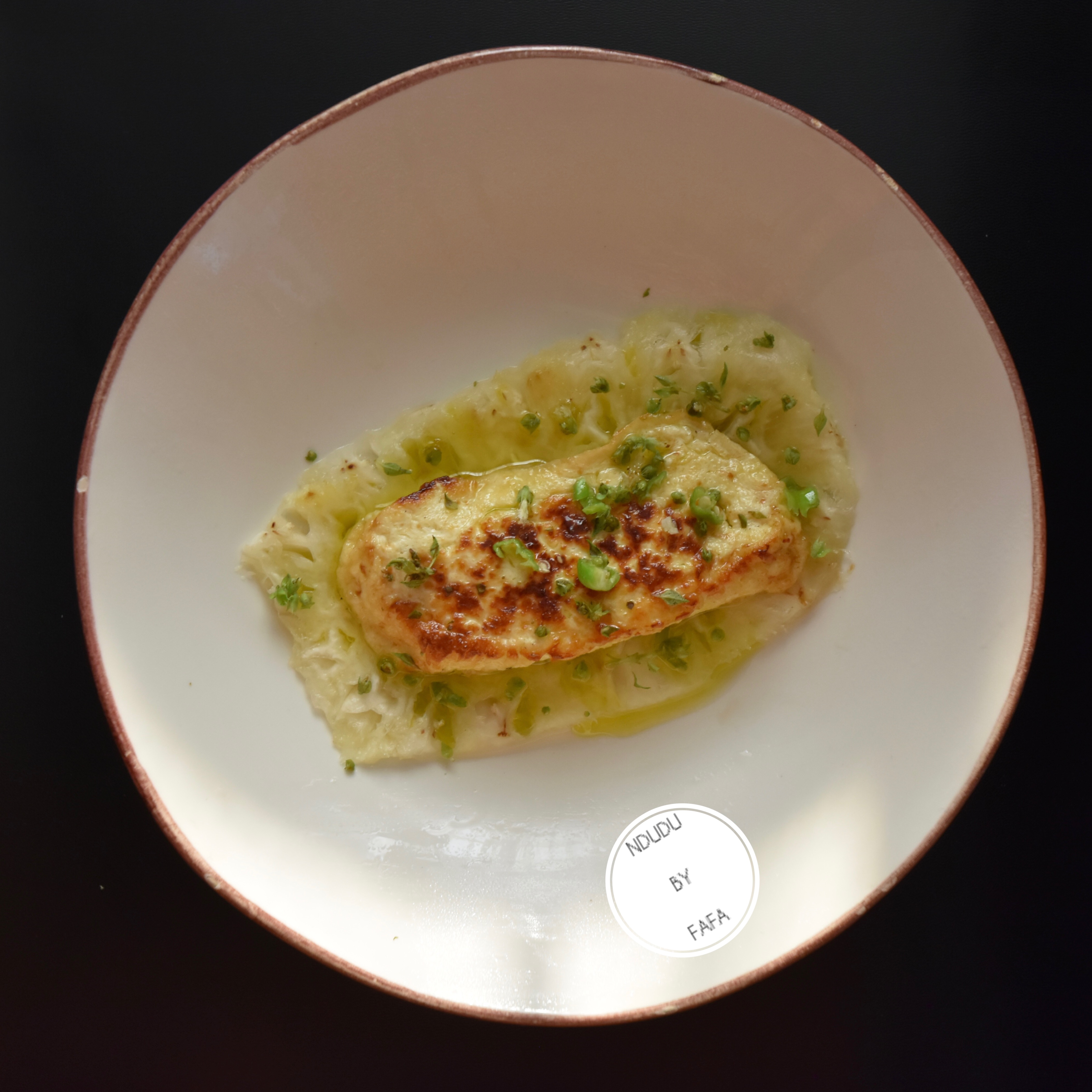 SCENTED GHANAIAN PINEAPPLE WITH WAGASHI (GHANAIAN CHEESE) – FAFA GILBERT